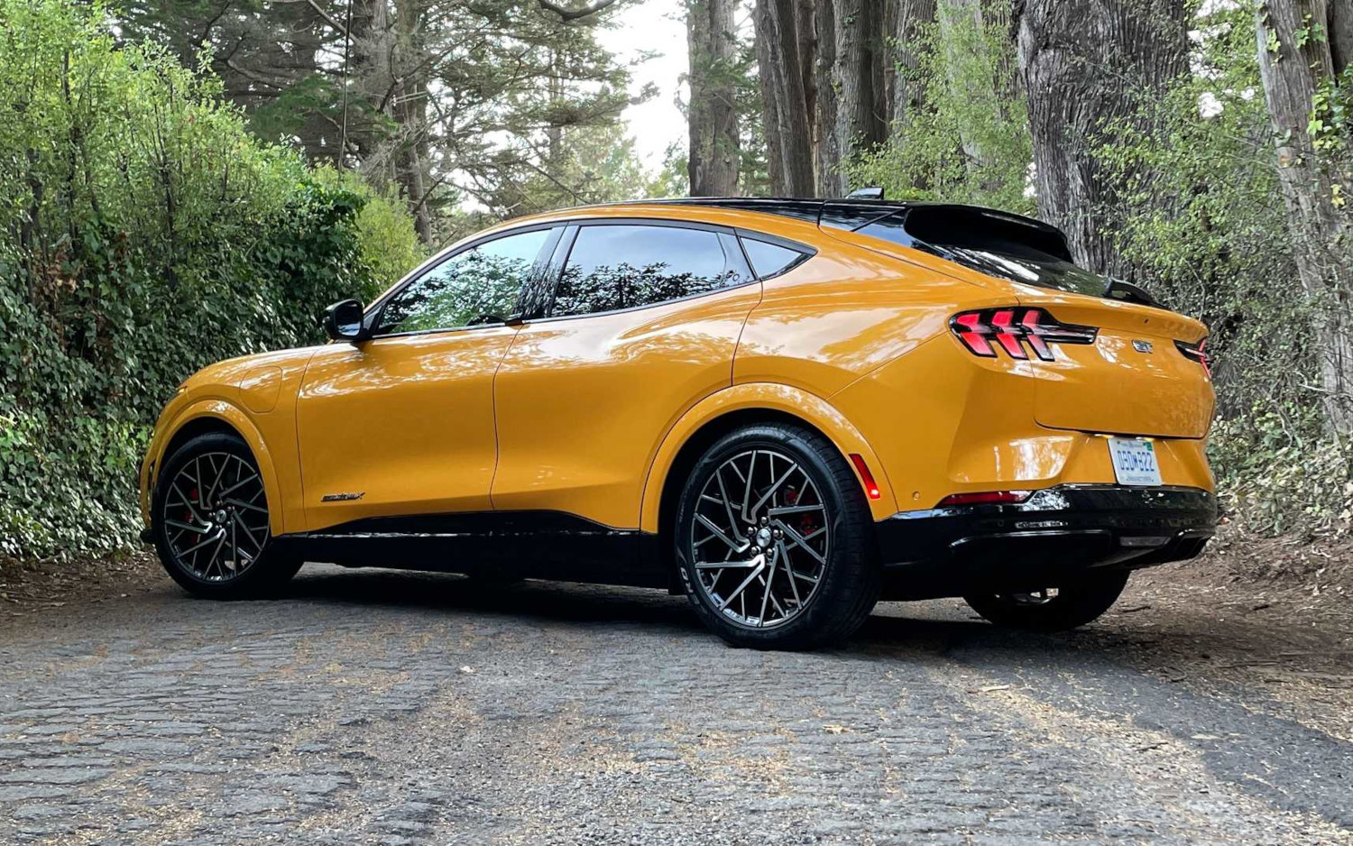 Ford Mustang Mach E Gt 2021 Suv Drive